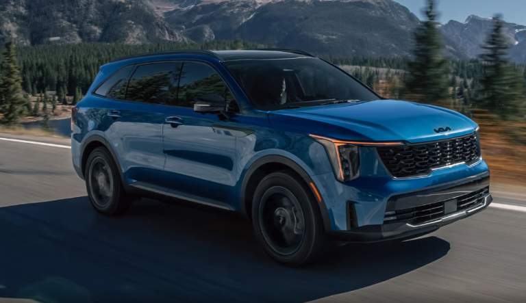 Experience Efficient Mid-Michigan Driving in a 2026 Kia Sorento Hybrid